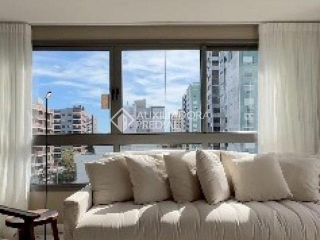 Apartamento à venda com 3 suítes em Passo da Areia