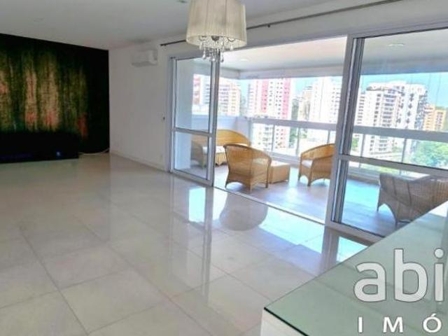 Apartamento à Venda com 3 Suítes na Vila Andrade Lazer Completo e Excelente Localização