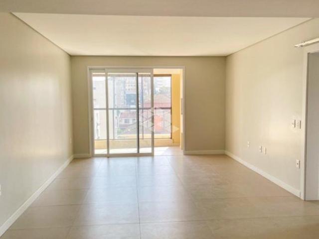 Apartamento á venda com 3 Suítes na Lourdes, em Santa Maria