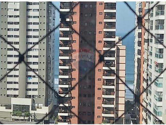 Apartamento à venda com 3 suítes na praia das Astúrias, Guarujá SP