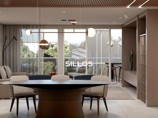 Apartamento à venda com 3 suítes no bairro Santo Inácio em Curitiba