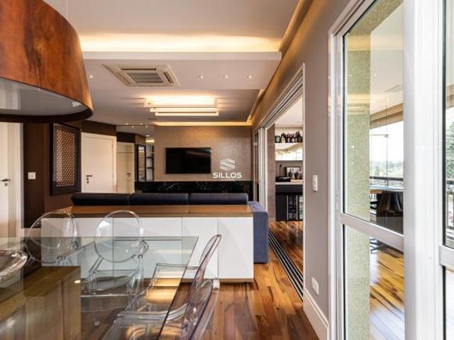 Apartamento à venda com 3 suítes no Cabral em Curitiba
