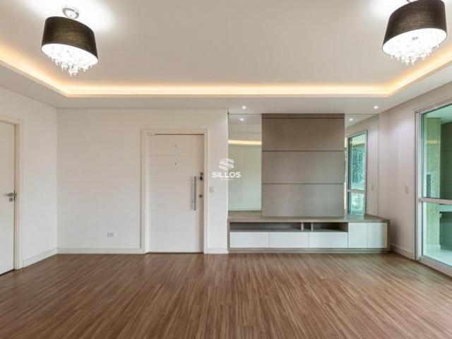 Apartamento à venda com 3 suítes no Juvevê em Curitiba