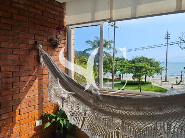 Apartamento a venda com três dormitórios no Bairro da Aparecida