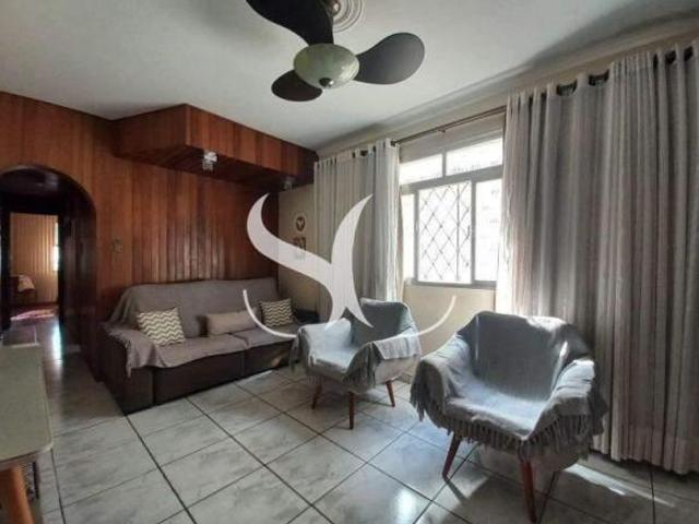 Apartamento a venda com três dormitórios sendo 01 suíte no bairro de Marapé. em Santos