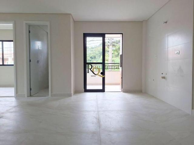 Apartamento á venda com varanda e churrasqueira 3 dormitórios e 01 vaga São Josés dos Pinhais