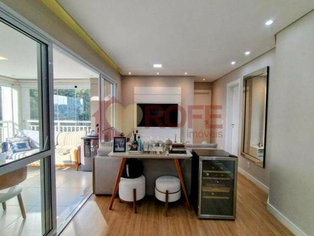Apartamento à venda com Varanda Gourmet 2 suítes e 2 vagas 72m² na Vila Mascote