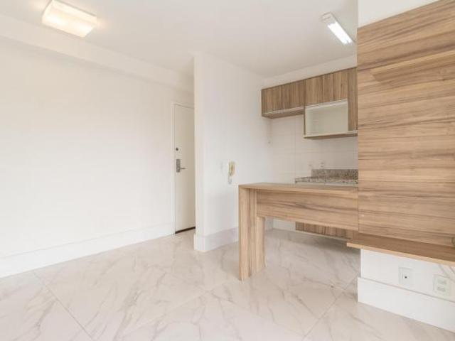 Apartamento á venda com varanda Gourmet em Pompéia SP