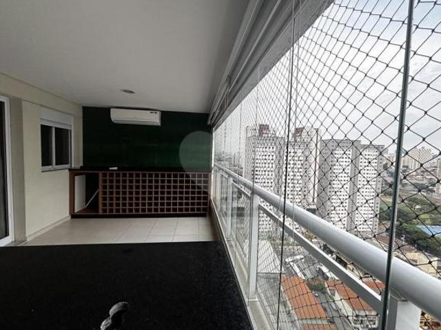 Apartamento a venda com varanda gourmet na Barra Funda