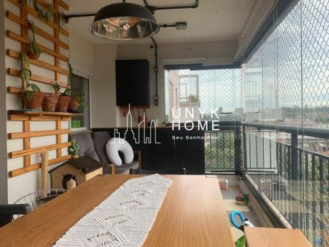 Apartamento a venda com varanda gourmet na Vila Anastácio São Paulo/SP