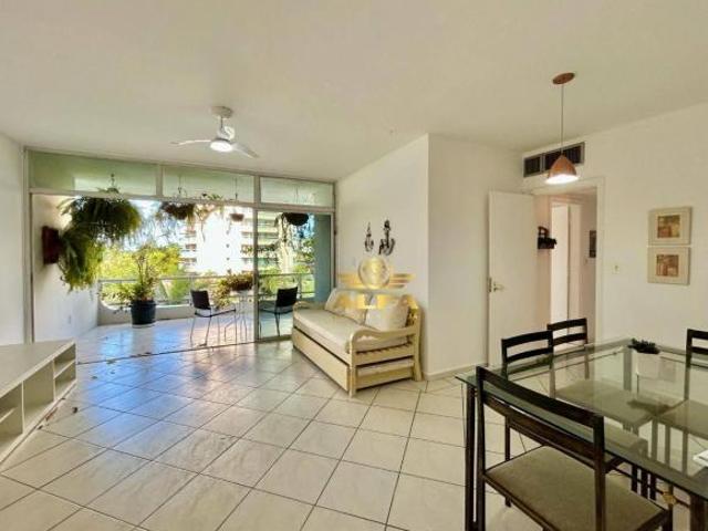 Apartamento à Venda com Varanda, Lareira e Lazer na Praia da Enseada – Alfa Imóveis Guarujá