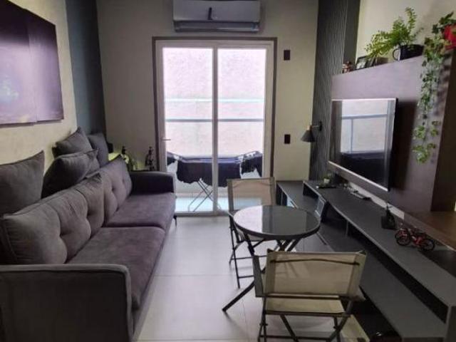 Apartamento à venda com vista para o Lago do Taboão – conforto, praticidade e excelente localização!