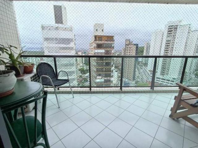 Apartamento à venda com vista para o mar no Guarujá SP