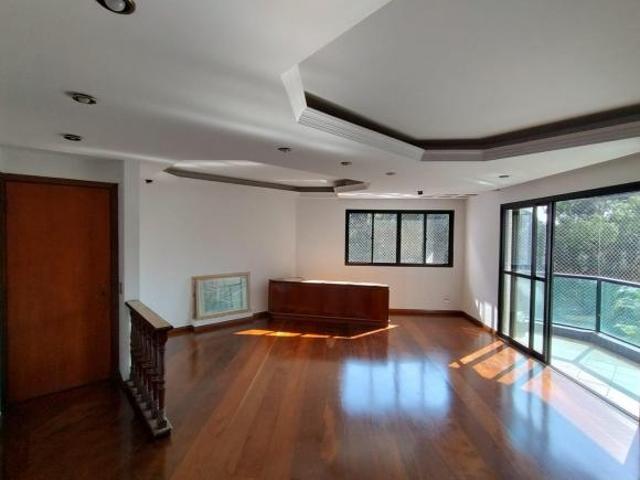 Apartamento á venda com vista para USP/4 dormitórios/3 suítes/3.