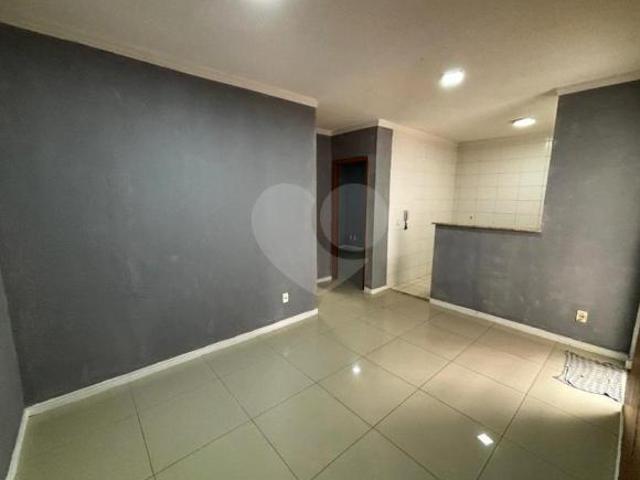 Apartamento a venda com dois dormitórios e garden no condominio Residencial Solar Dos Pássaros em Sa