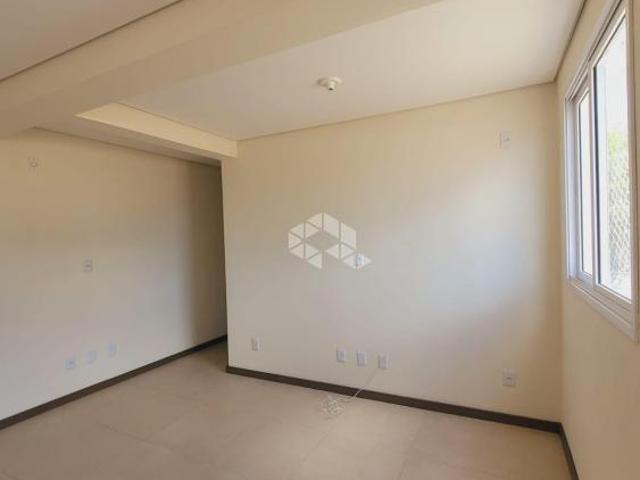 Apartamento à venda com dois quartos e vaga de garagem em Camobi Santa Maria RS