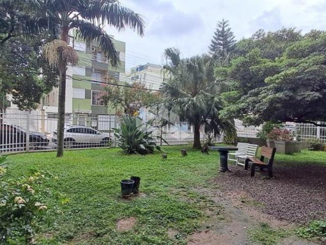 Apartamento á venda com Dois quartos e dois banheiros no centro de Santa Maria RS