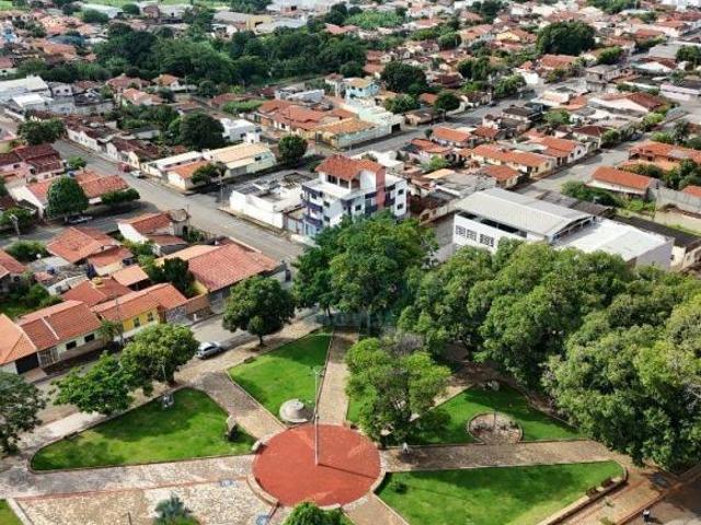 APARTAMENTO A VENDA COM MEGA COBERTURA EM DORES DO INDAIA