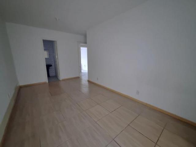 Apartamento a venda com pátio no Bairro Santana