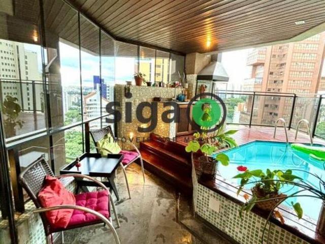 APARTAMENTO Á VENDA COM PISCINA NA VARANDA, 1 SUÍTE E 2 VAGAS!