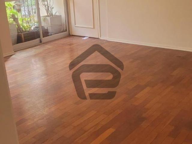 Apartamento à Venda com Renda em Moema