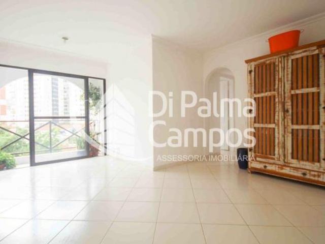 Apartamento à venda com sacada e vista livre, 2 quartos e vaga na Vila Gumercindo, Ipiranga