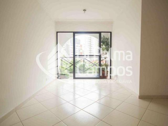 Apartamento à venda com sacada e vista livre, 2 quartos e vaga na Vila Gumercindo, Ipiranga
