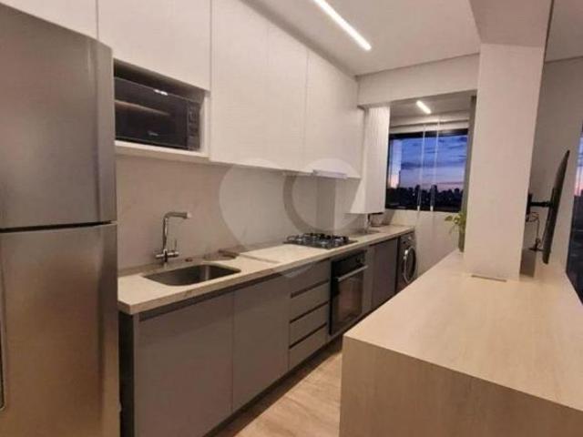 Apartamento à venda com suíte e vaga de garagem na Vila Matilde