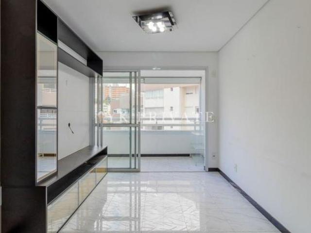 Apartamento à Venda Condomínio Art Pompeia, 62m²/ 2 Quartos/ 1 vaga/ Rua Professor Ciridião Buarque