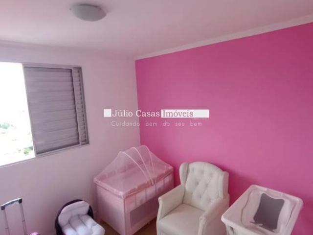 Apartamento à venda Condomínio Bella Europa com 2 quartos, 1 banheiro, sala dois ambientes, cozinha