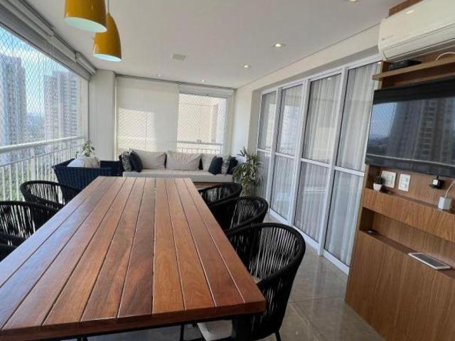 Apartamento a venda condomínio Mairare 171mts 3 suítes e 3 vagas