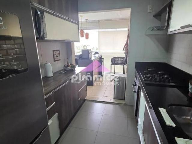 Apartamento à venda, Condomínio Royal Park, São José dos Campos, SP