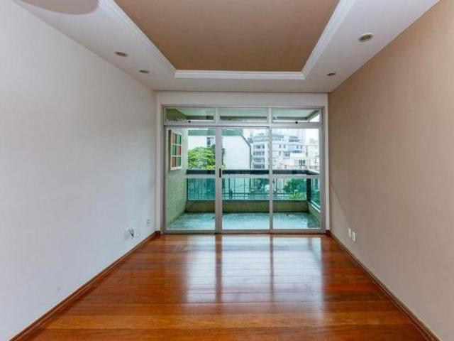Apartamento à Venda Coração de Jesus, 3 Quartos, 90 m2