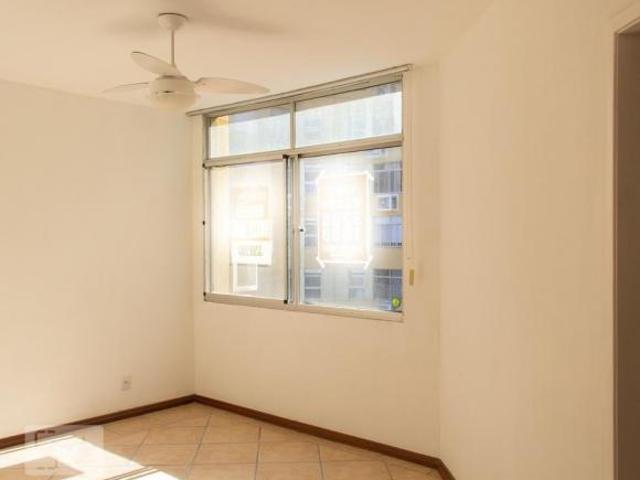Apartamento à Venda Cristal, 1 Quarto, 49 m² Porto Alegre