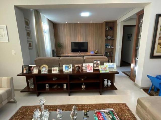 Apartamento à Venda Cruzeiro, 3 Quartos, 180 m2