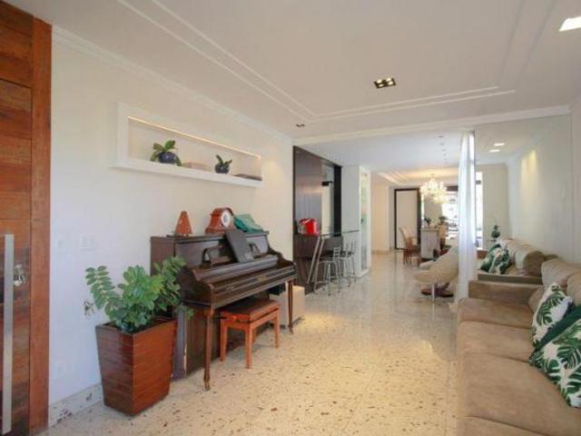 Apartamento à Venda Cruzeiro, 4 Quartos, 220 m2
