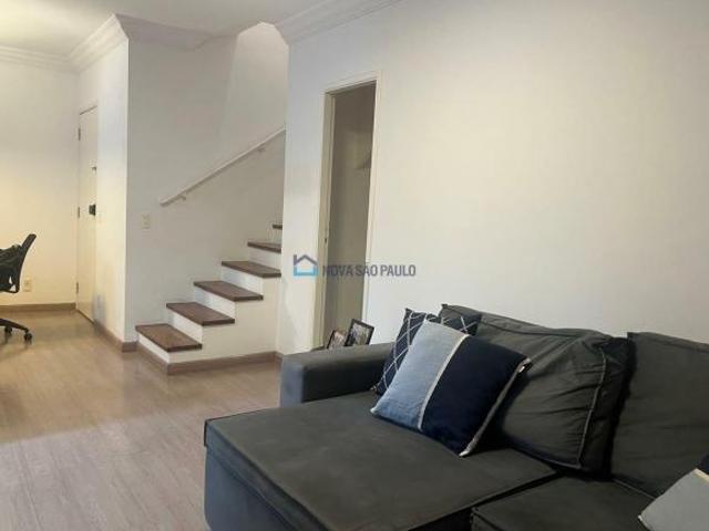 Apartamento à venda Duplex 02 suítes em Moema