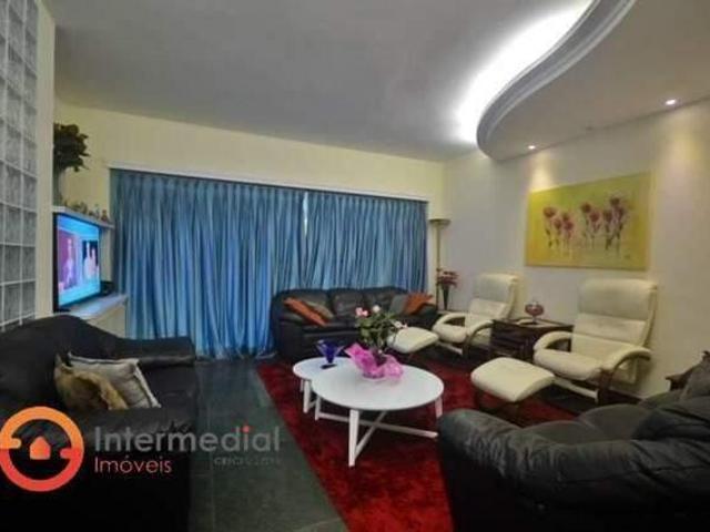 Apartamento à venda de Alto Padrão Mobiliado com 3 Suítes e 2 vagas de garagens coberta