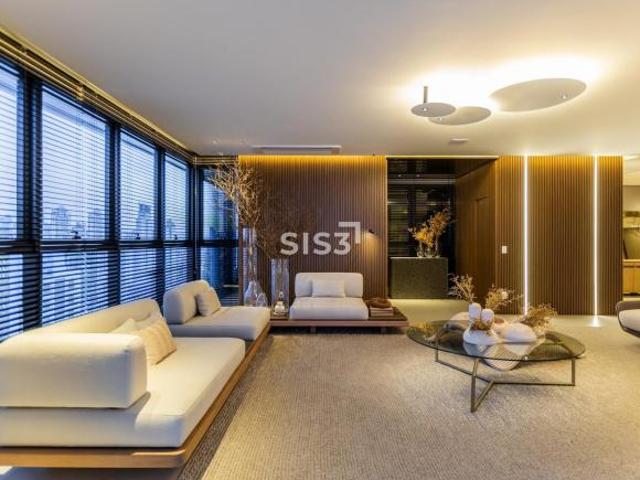 Apartamento à venda de Alto Padrão no Edifício Epi