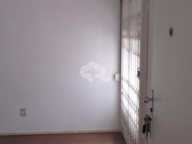 Apartamento à venda de 01 dormitório / 01 quarto na rua Mata Coelho / bairro Nonoai / Porto Alegre /