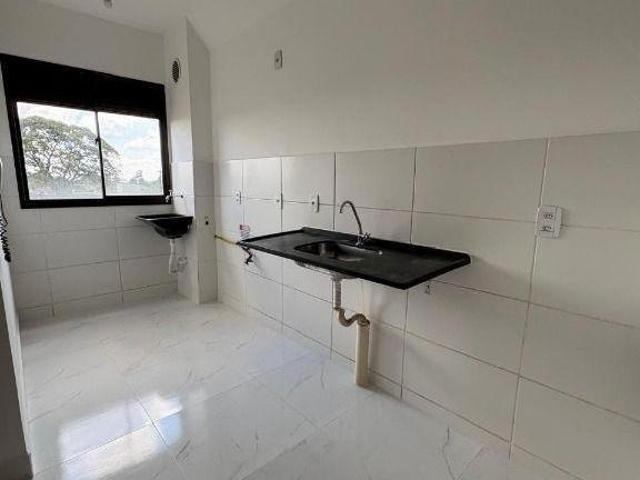 Apartamento à Venda de 02 Quartos no Bairro Jardim Interlagos em Ribeirão Preto com Espaço Amplo
