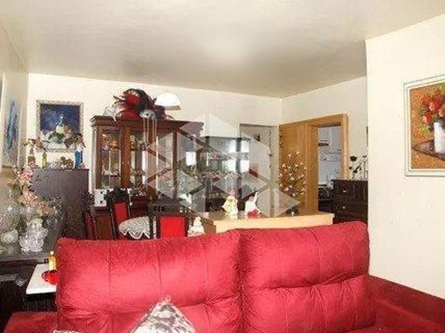 Apartamento a venda de 03 dormitorios no bairro Floresta