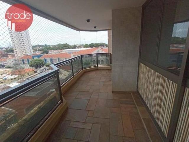 Apartamento à Venda de 03 Quartos no Centro em Ribeirão Preto com Sacada