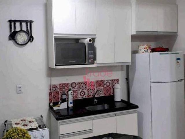 Apartamento à Venda de 03 Quartos no Bairro Sumarezinho em Ribeirão Preto com Armários