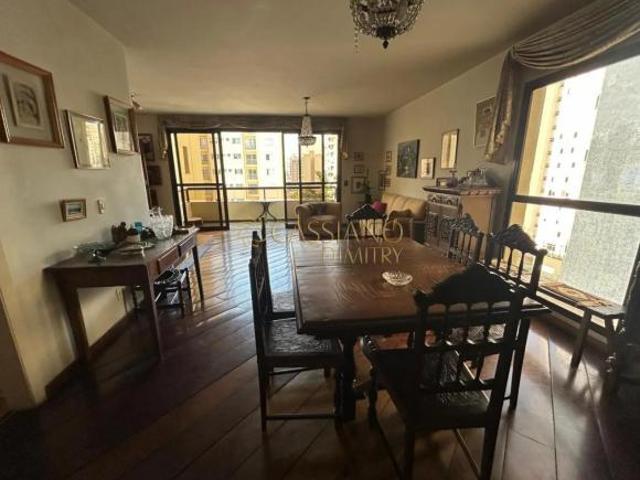 Apartamento à venda de 153m² | 03 dormitórios, sendo 01 suíte e 02 vagas de garagem | Condomínio Mai