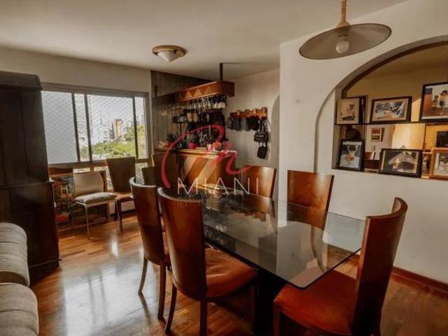Apartamento à venda de 150m² com 3 Quartos 2 Suítes e Vista para o Ibirapuera Próximo ao Hospital