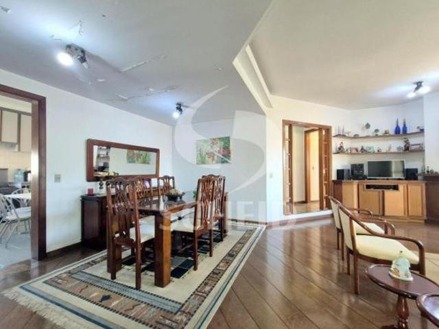 Apartamento à venda de 156,00m² útil, com 4 quartos e 3 vagas na Vila Mascote