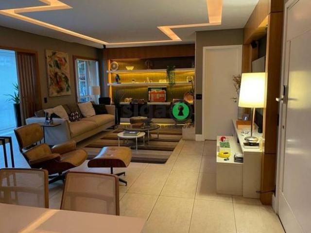 Apartamento á venda de 165m² mobiliado, com 3 suítes, na Vila Andrade