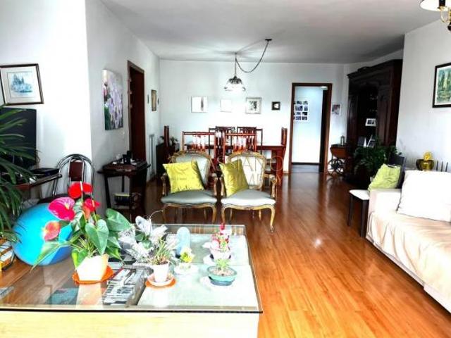Apartamento à venda de 183m² | 04 dormitórios, sendo 02 suítes e 02 vagas de garagem | Edifício Port