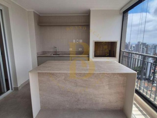 Apartamento á venda de 184m², com 3 suítes e 4 vagas no bairro Paraíso